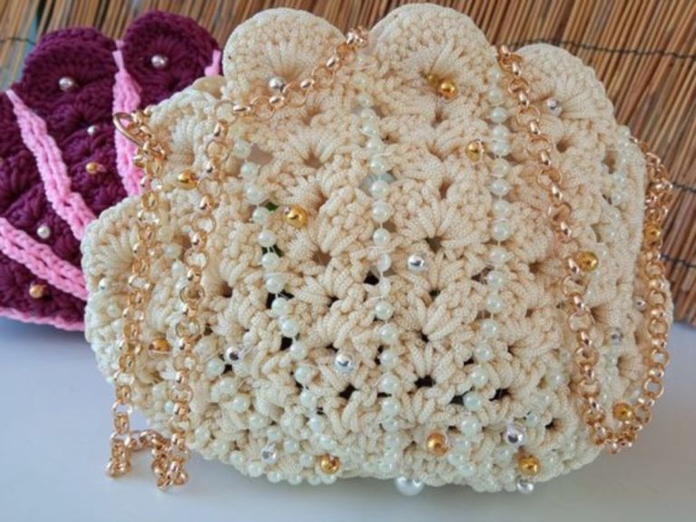 Superbes conceptions de sacs au crochet en coquillages